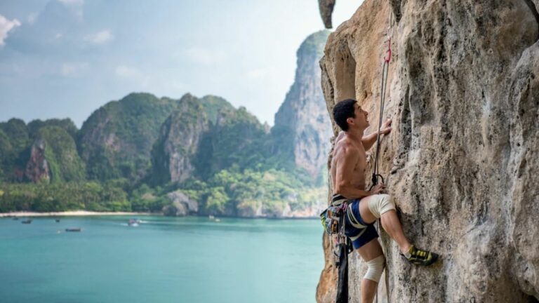Belaying for Beginners: How to self belay and solo climb?
