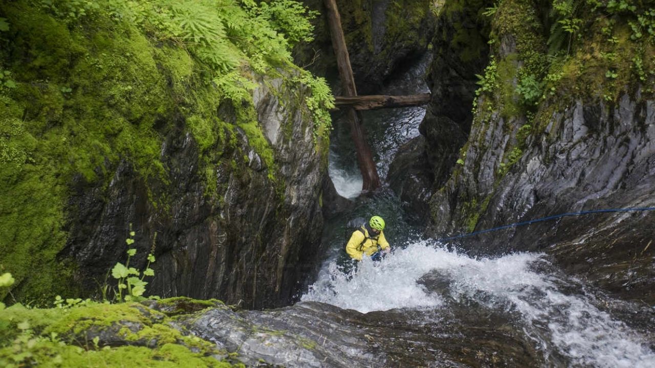 How do climbers get their gear and anchors back?